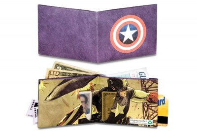 Captain America Mighty Wallet | Mickey Fix